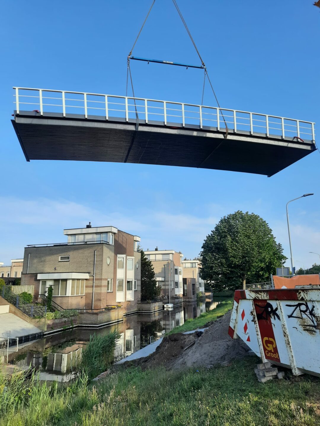 Hoofddorp | Bicycle bridge - FiberCore Europe
